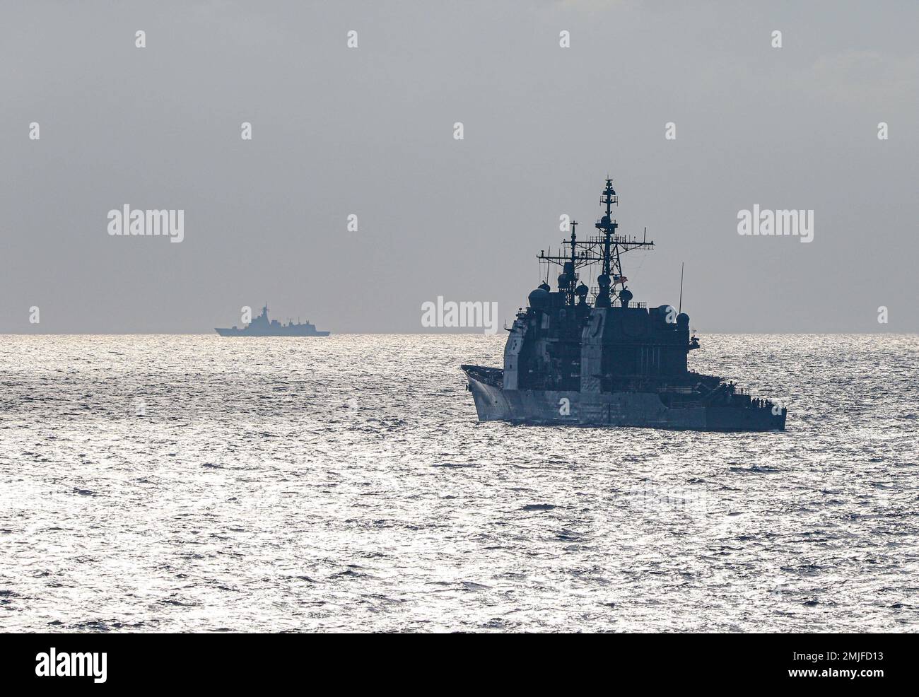 TAIWAN STRAIT (Aug. 28, 2022) Ticonderoga-class guided-missile cruiser ...