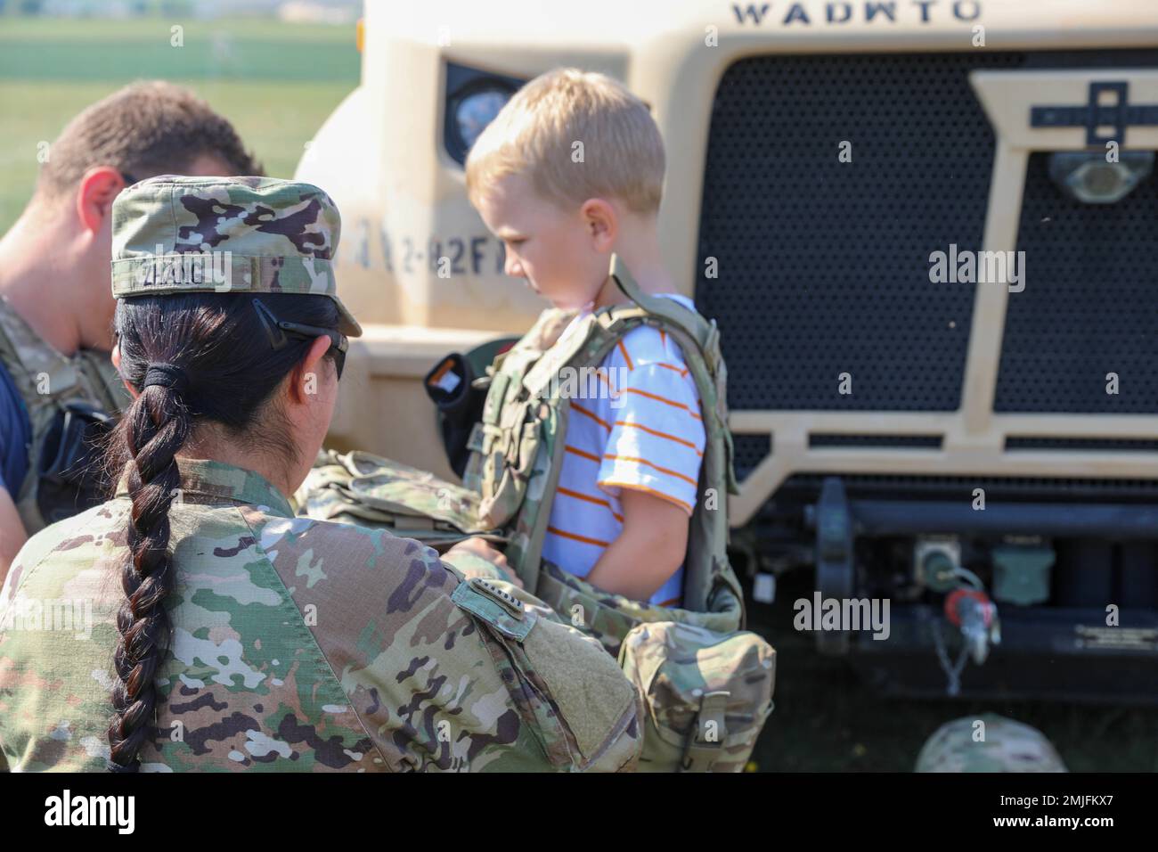 U.S. Army Soldier, assigned to 2-82 Field Artillery Regiment, 3rd ...