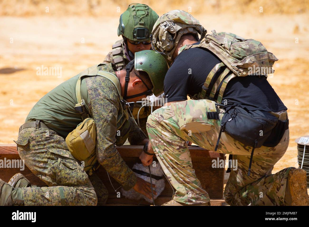 PALAWAN, Philippines (Aug. 28, 2022) Members of the Philippine Army ...