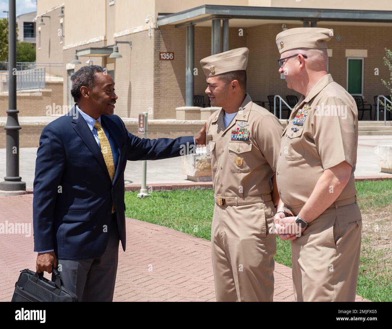 220829-N-DQ752-0015 JOINT BASE SAN ANTONIO FT. SAM HOUSTON, Texas (Aug ...