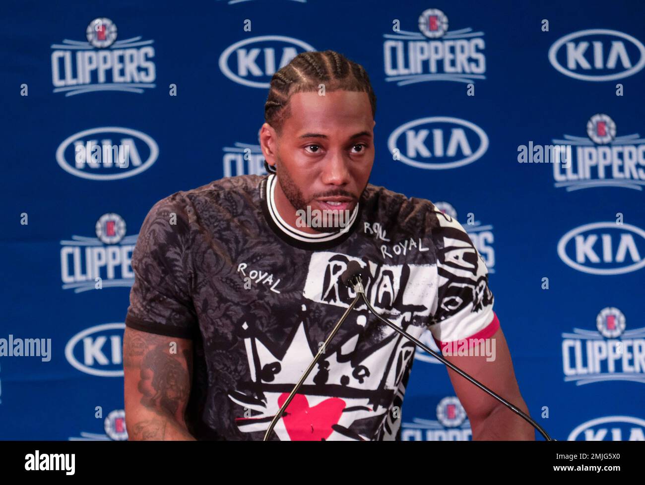 Los Angeles Clippers NBA basketball team introduce Kawhi Leonard at a ...