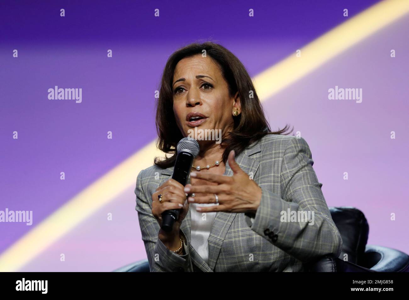 Democratic presidential candidate Sen. Kamala Harris, D-Calif., speaks ...