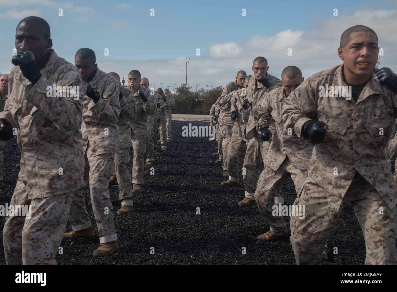 U.S. Marine Corps recruits with Hotel Company, 2nd Recruit Training ...