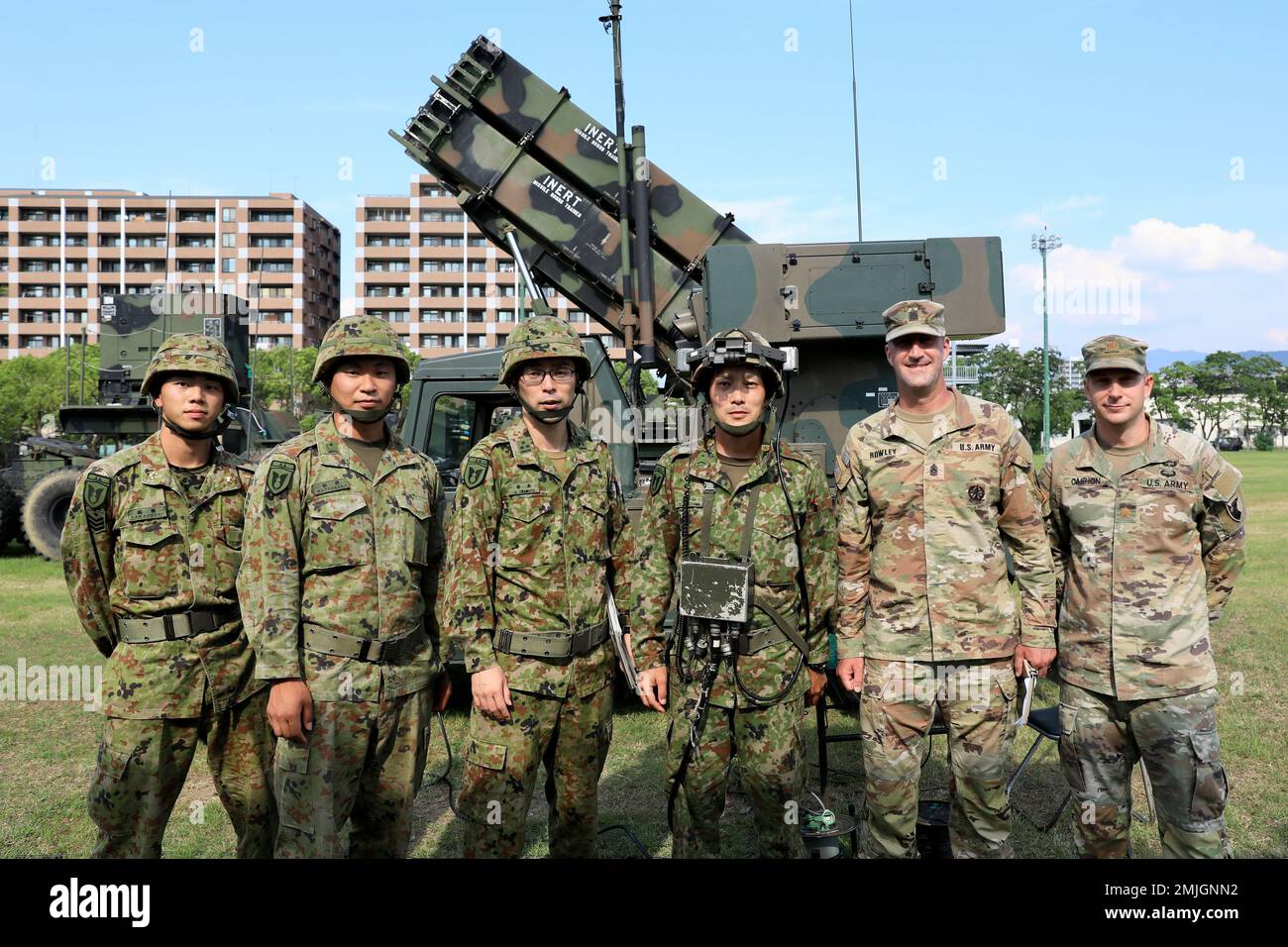 Soldiers from the 2nd Anti-Aircraft Artillery Brigade, Japan Ground ...