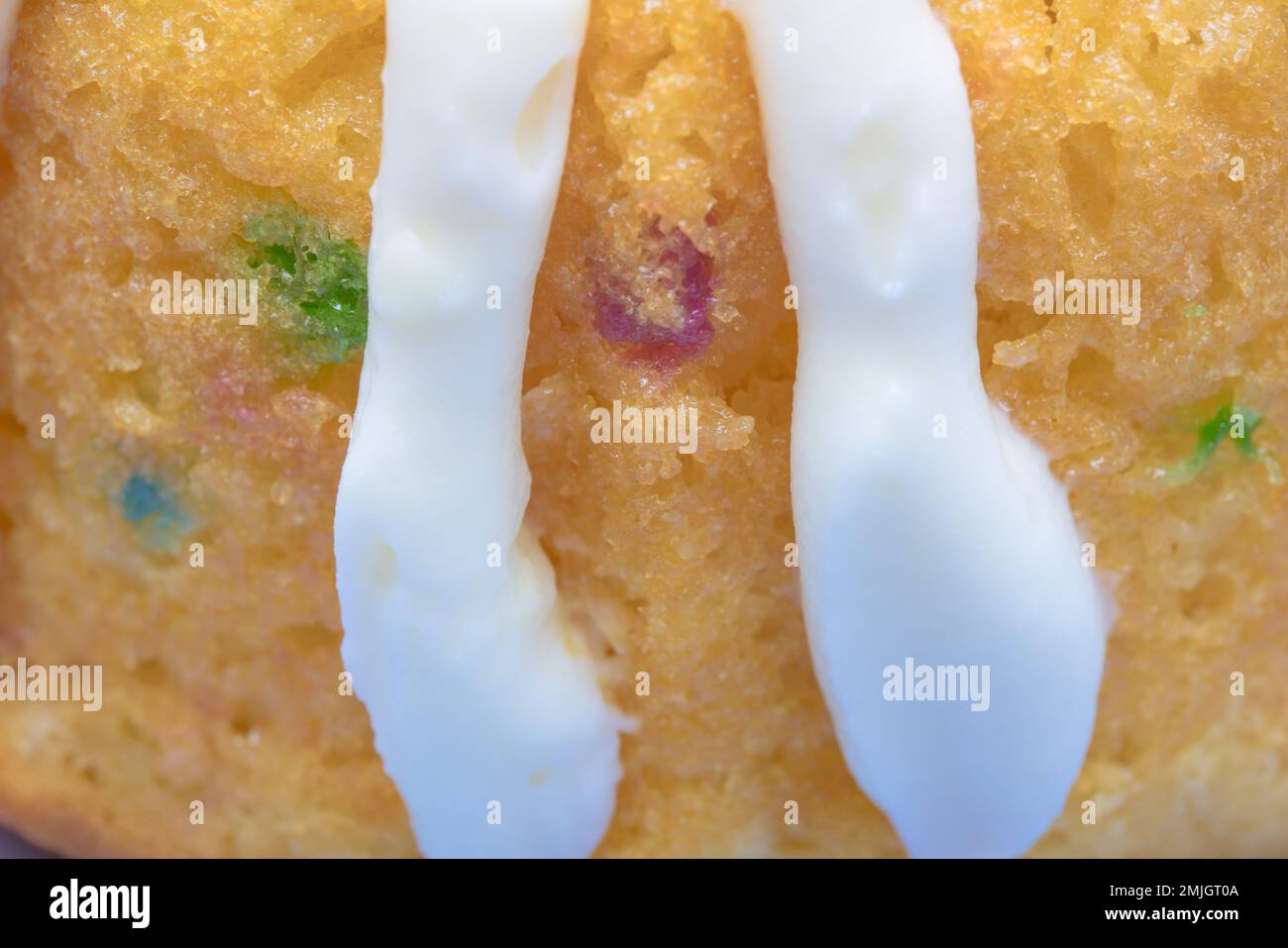 Blue sponge cake hi-res stock photography and images - Alamy