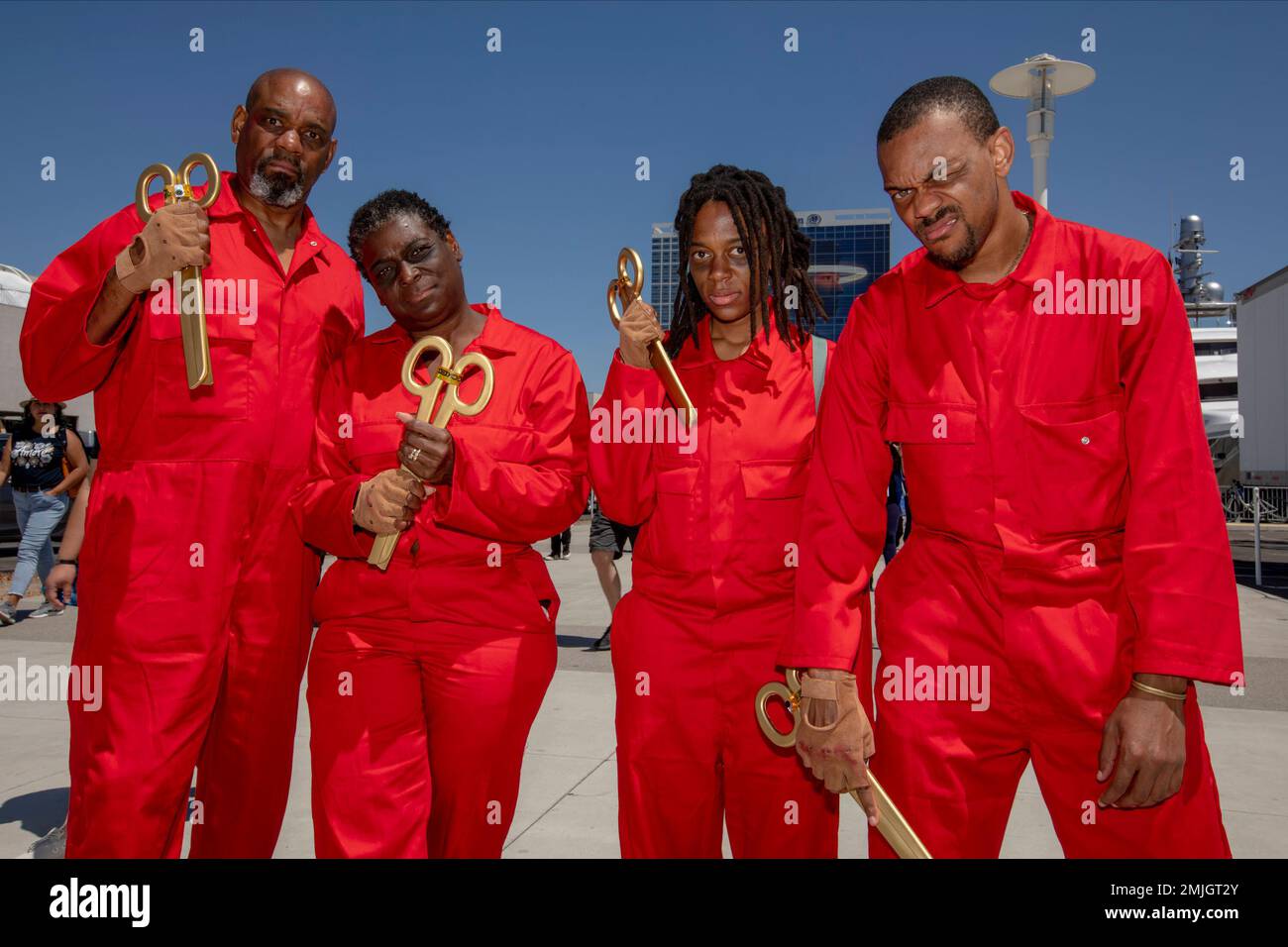 From left to righ, Chris Perry and Charlotte Perry, from Topeka, Kan ...