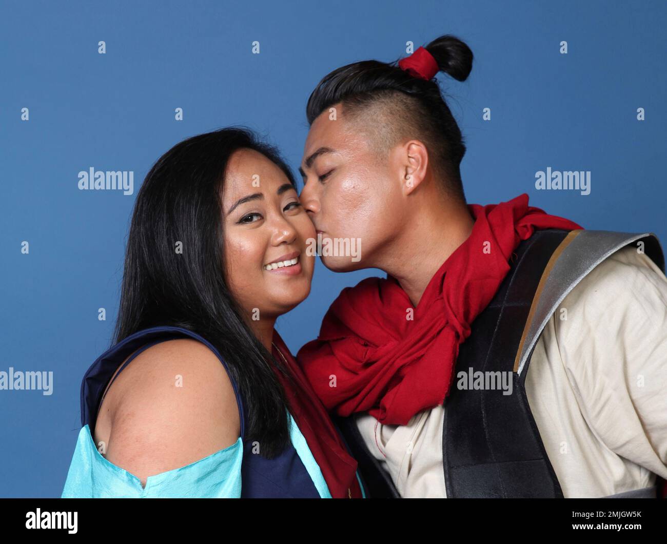 Mulan And Shang Kiss