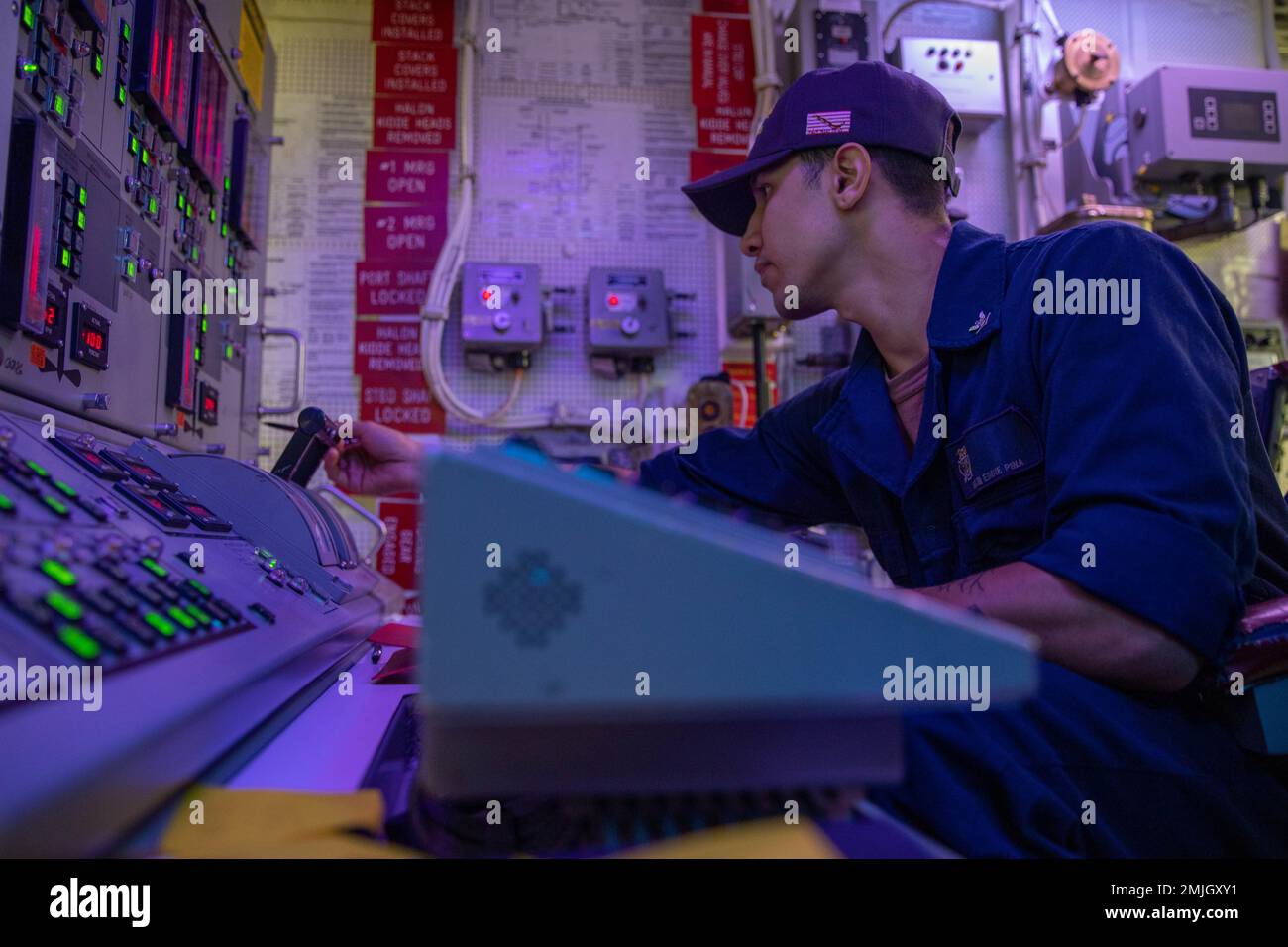 220829-N-QI593-1092 ATLANTIC OCEAN (Aug. 29, 2022) Gas Turbine Systems ...