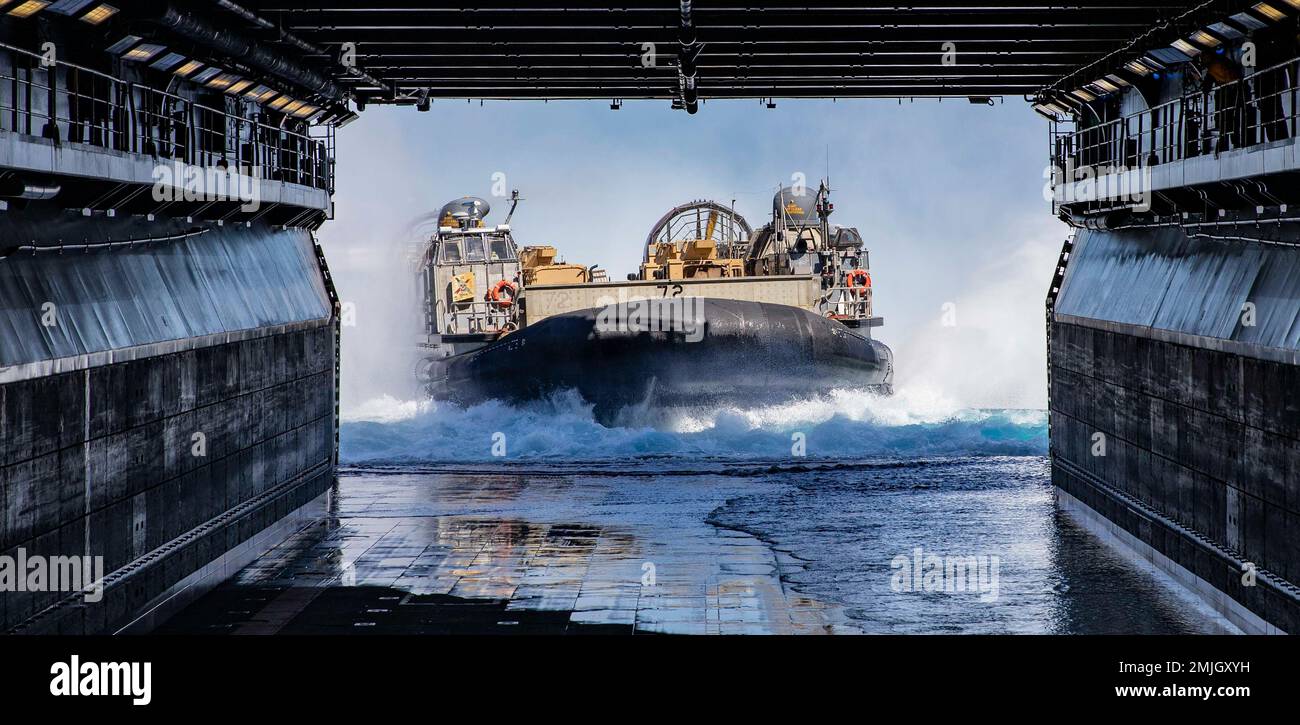 220829-N-DP708-1143 PACIFIC OCEAN (Aug. 29, 2022) – A landing craft ...