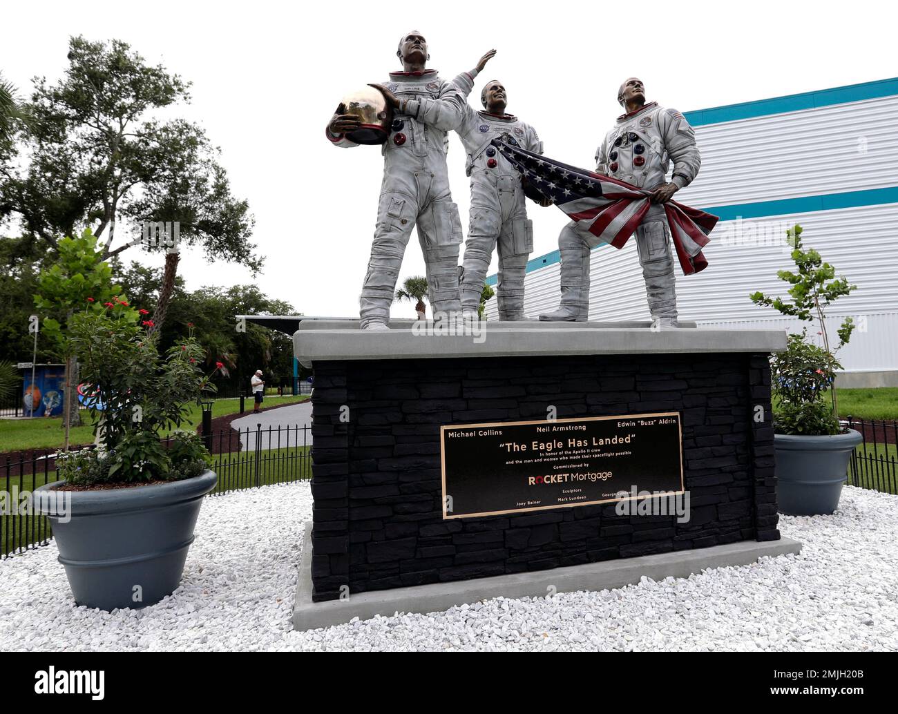 Buzz Aldrin Neil Armstrong Statue