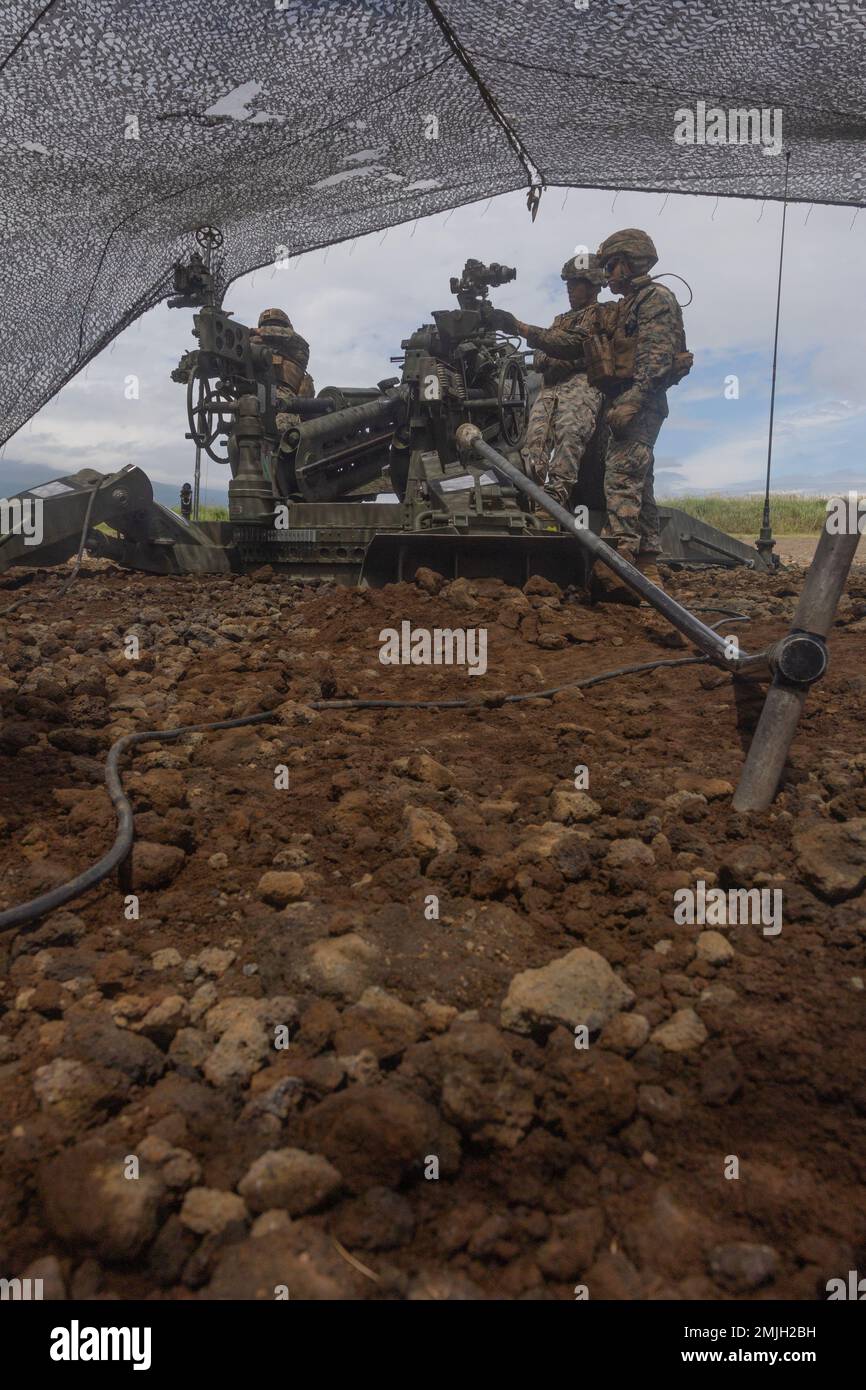 U.S. Marines with Charlie Company, 3d Battalion, 12th Marines, 3d ...