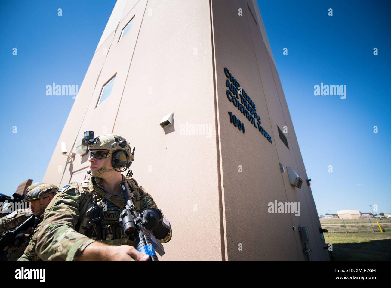 Members from the Wyoming Air National Guard, 243d Air Traffic Control ...