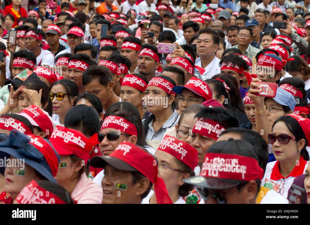 Supporters of the ruling National League for Democracy (NLD) party ...