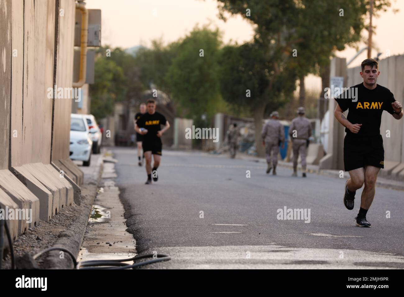 Soldiers assigned to 2nd Battalion, 22nd Infantry Regiment, 1st Brigade ...