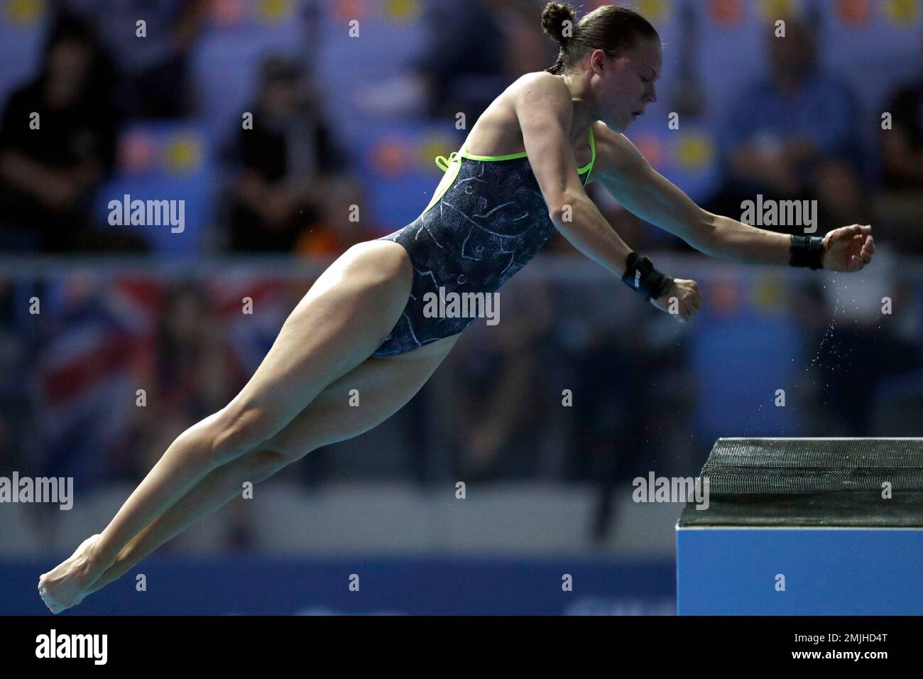 Laura Hingston of Australia competes in the semifinals of women's 10 ...
