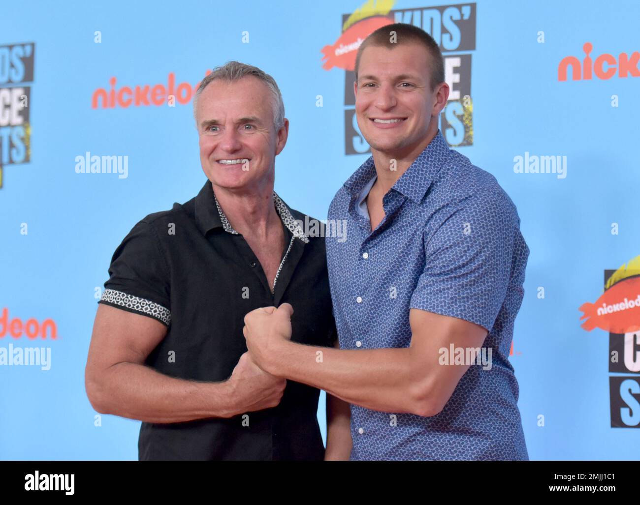 Gordon Gronkowski, left, and NFL player Rob Gronkowski, of the New ...