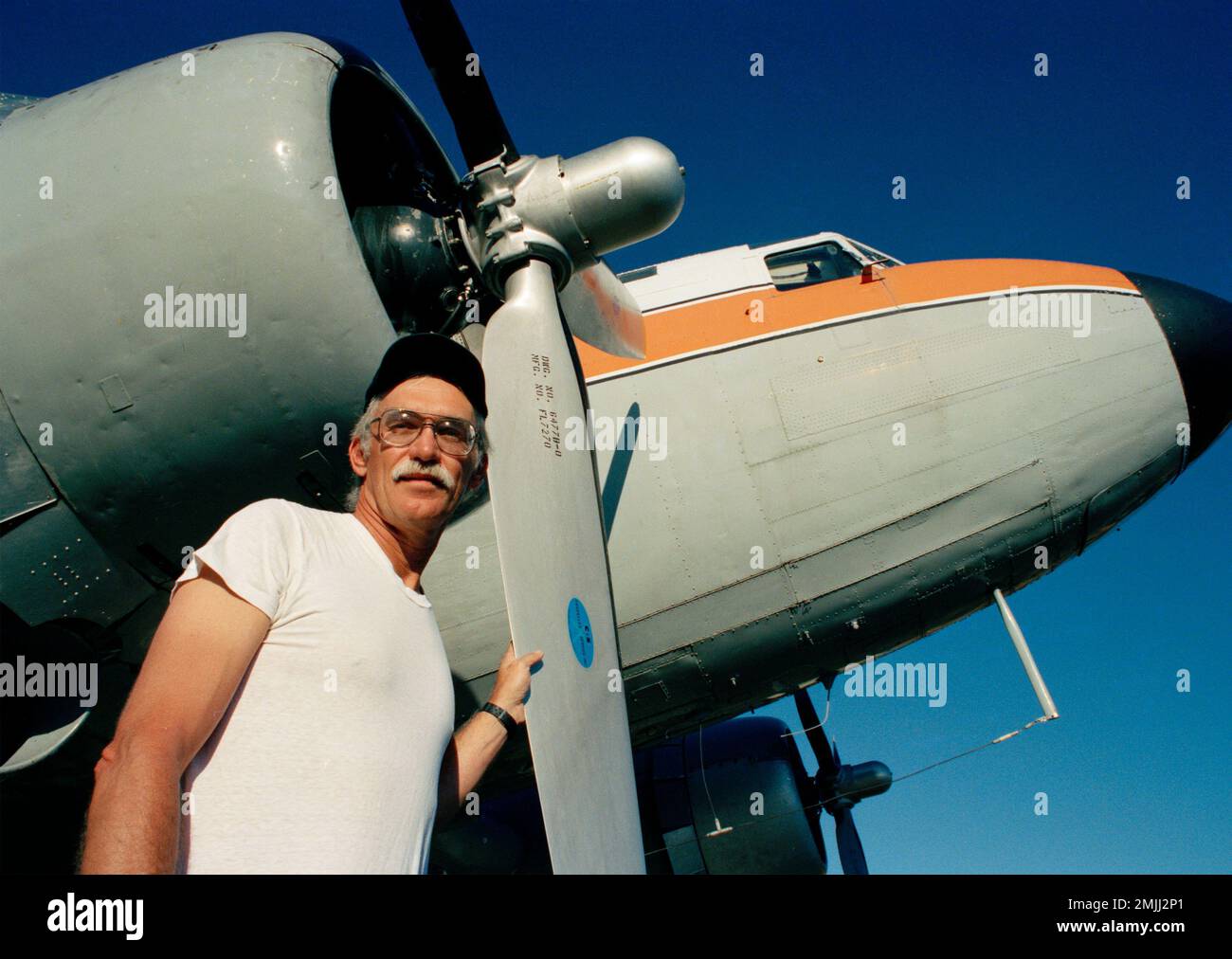 Mark "Andy" Anderson, veteran pilot of DC-3 airplanes used to train ...