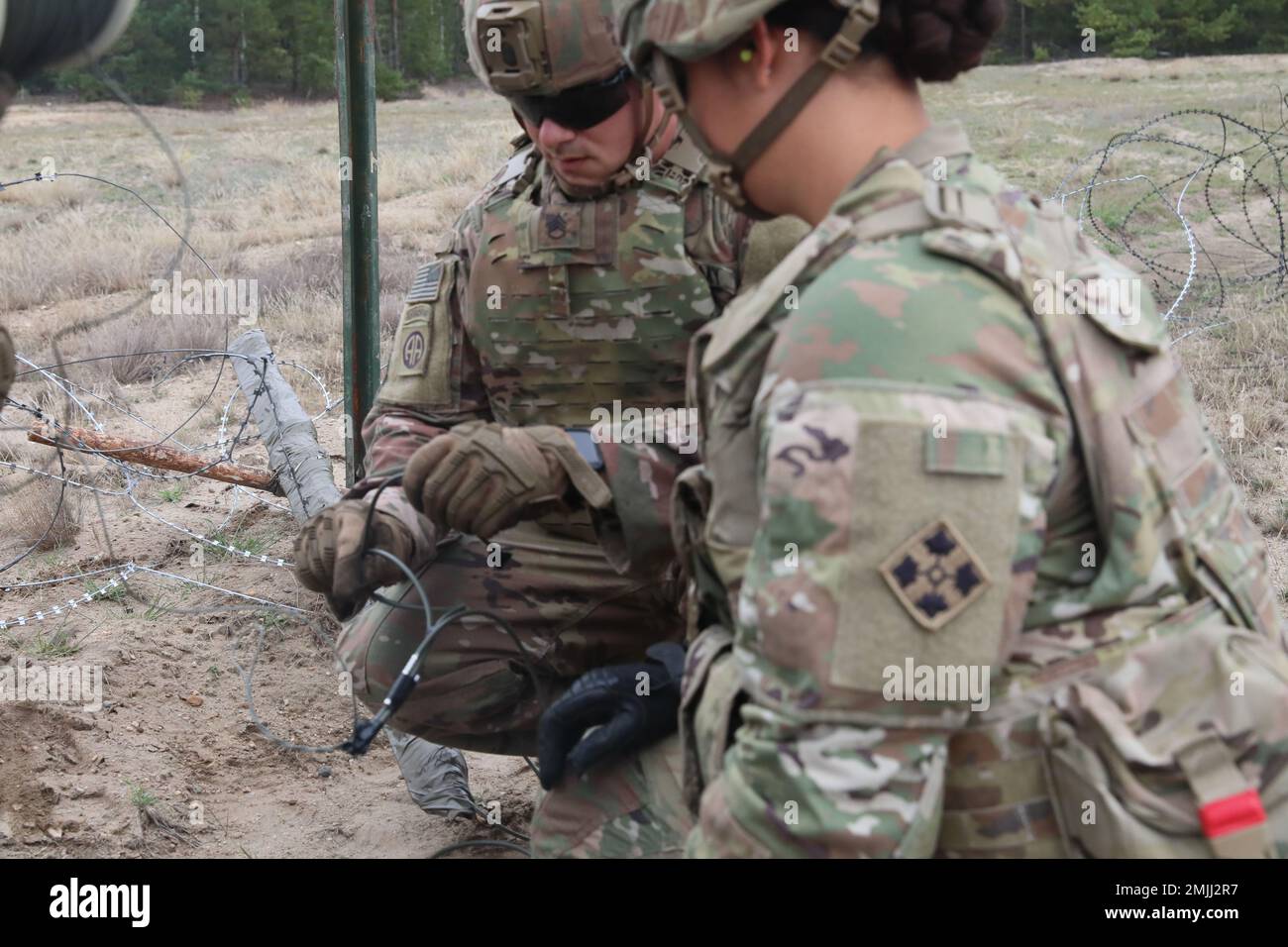 U.S. Soldiers with 588th Brigade Engineer Battalion, 3rd Armored ...