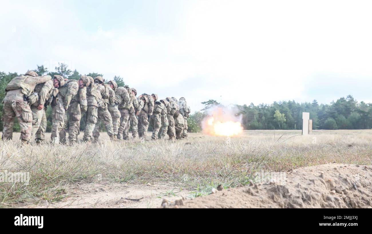 U.S. Soldiers with 588th Brigade Engineer Battalion, 3rd Armored ...