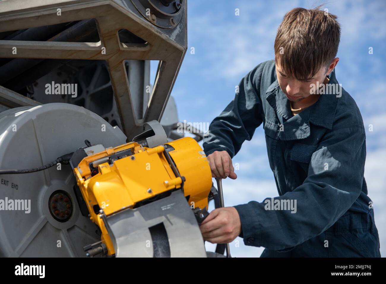 220830-N-QI593-1081 ATLANTIC OCEAN (Aug. 30, 2022) Fire Controlman 3rd ...