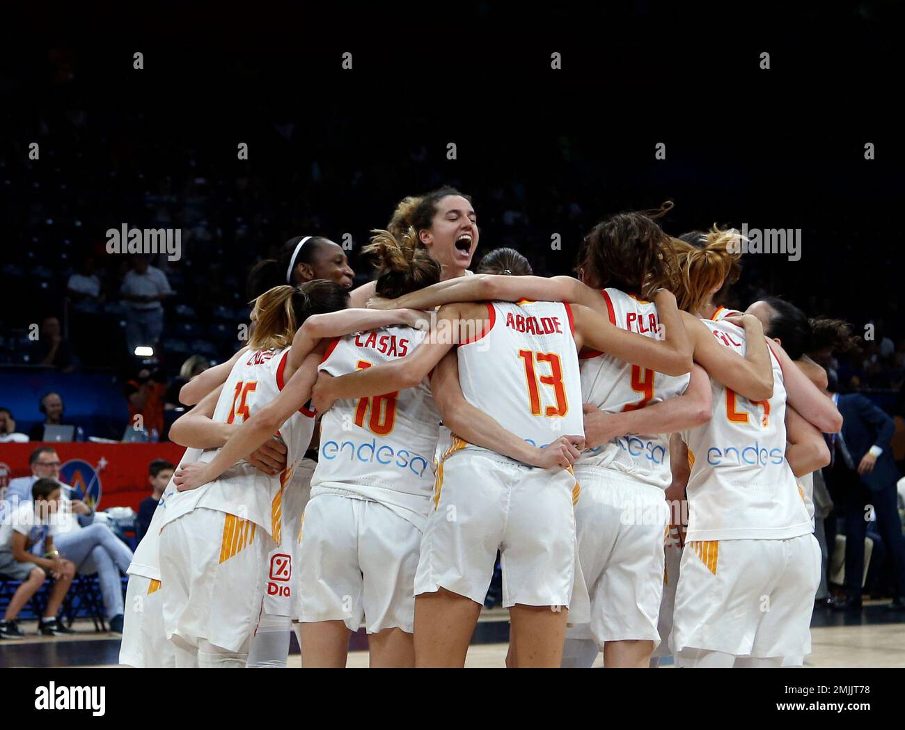 Spanish players celebrate after winning the Women's 2019 Eurobasket ...