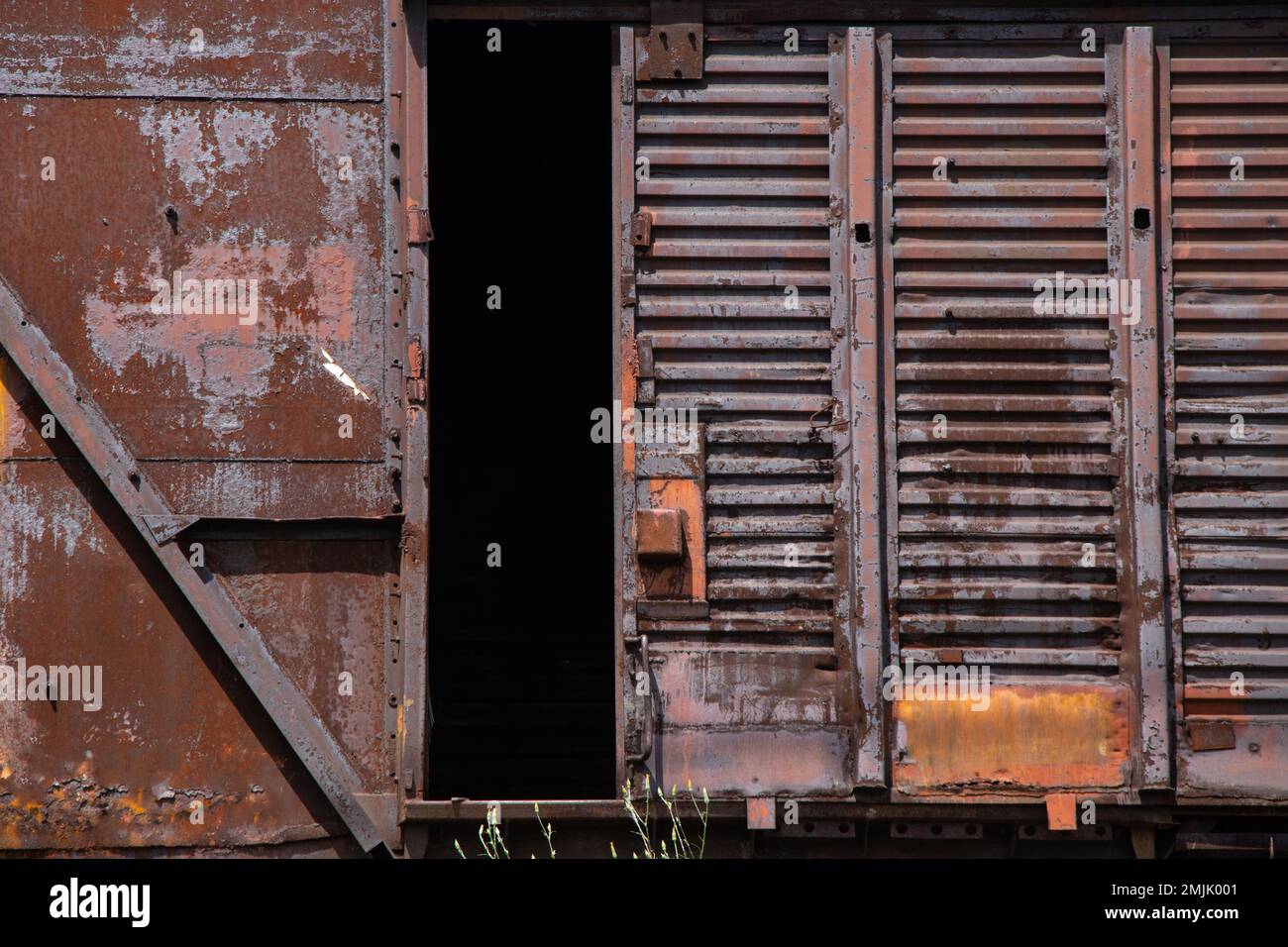 Freight train engine on rails hi-res stock photography and images - Alamy