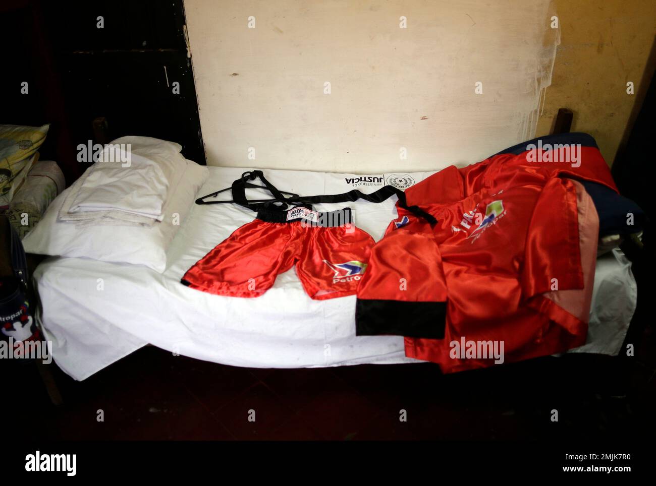 The boxing uniform of inmate Richard Moray, whose boxing nickname is ...