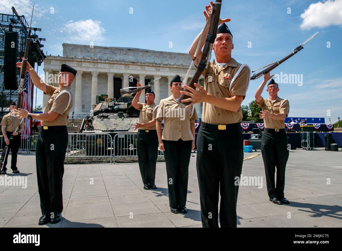 Members of the US Navy Ceremonial Guard practice their routine with M19 ...