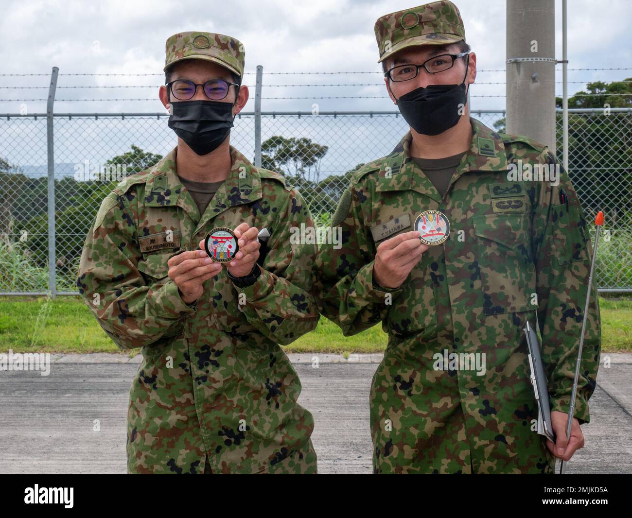 Members of the Japan Ground Self-Defense Force receive the U.S. Army ...