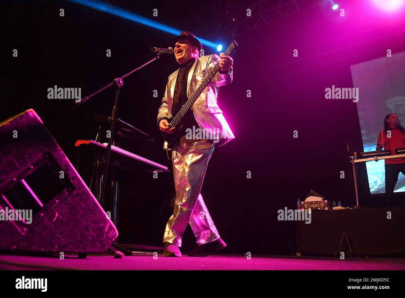 Singer james cassidy hi-res stock photography and images - Alamy