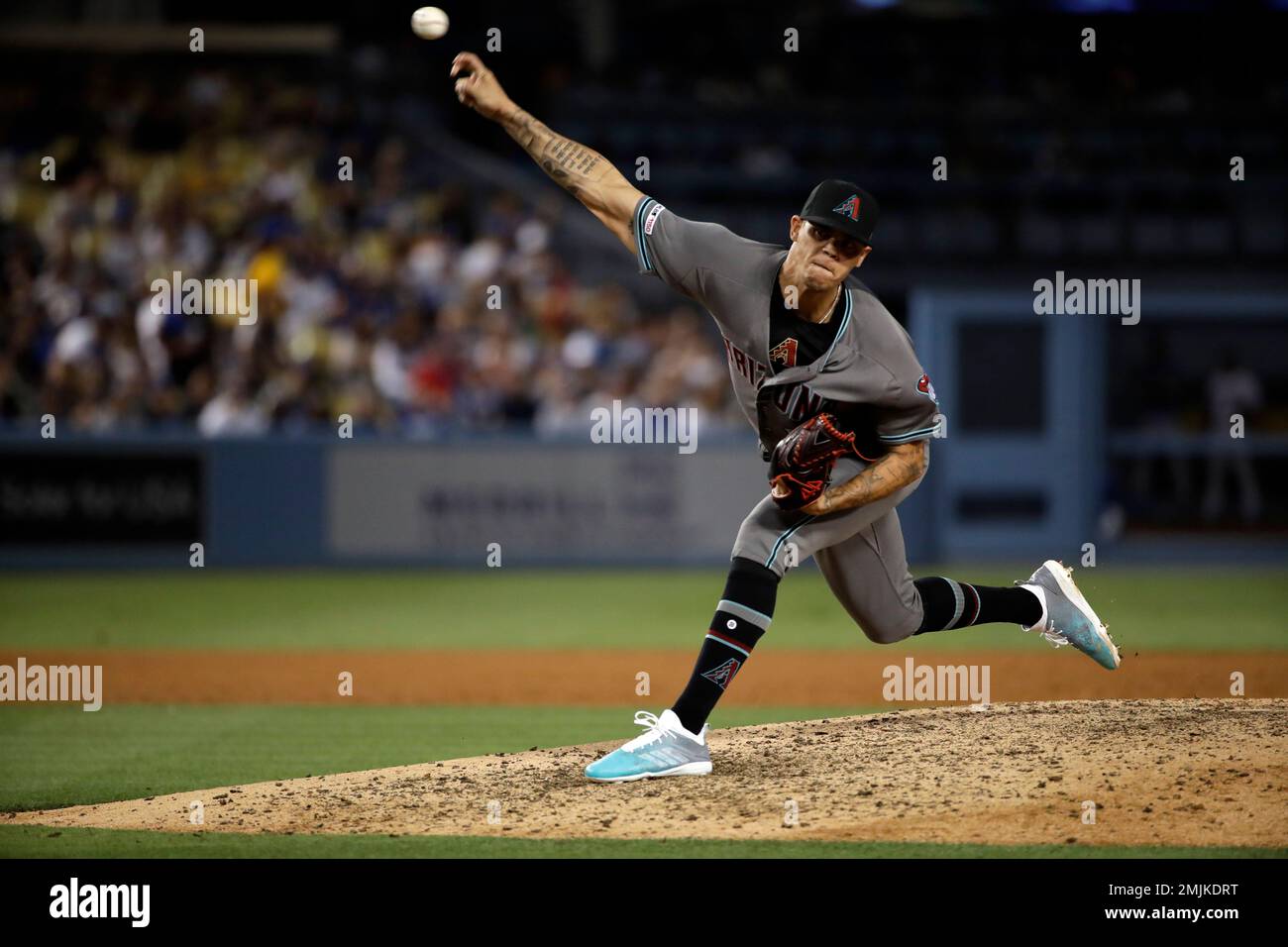 Arizona Diamondbacks relief pitcher Yoan Lopez throws to the Los ...
