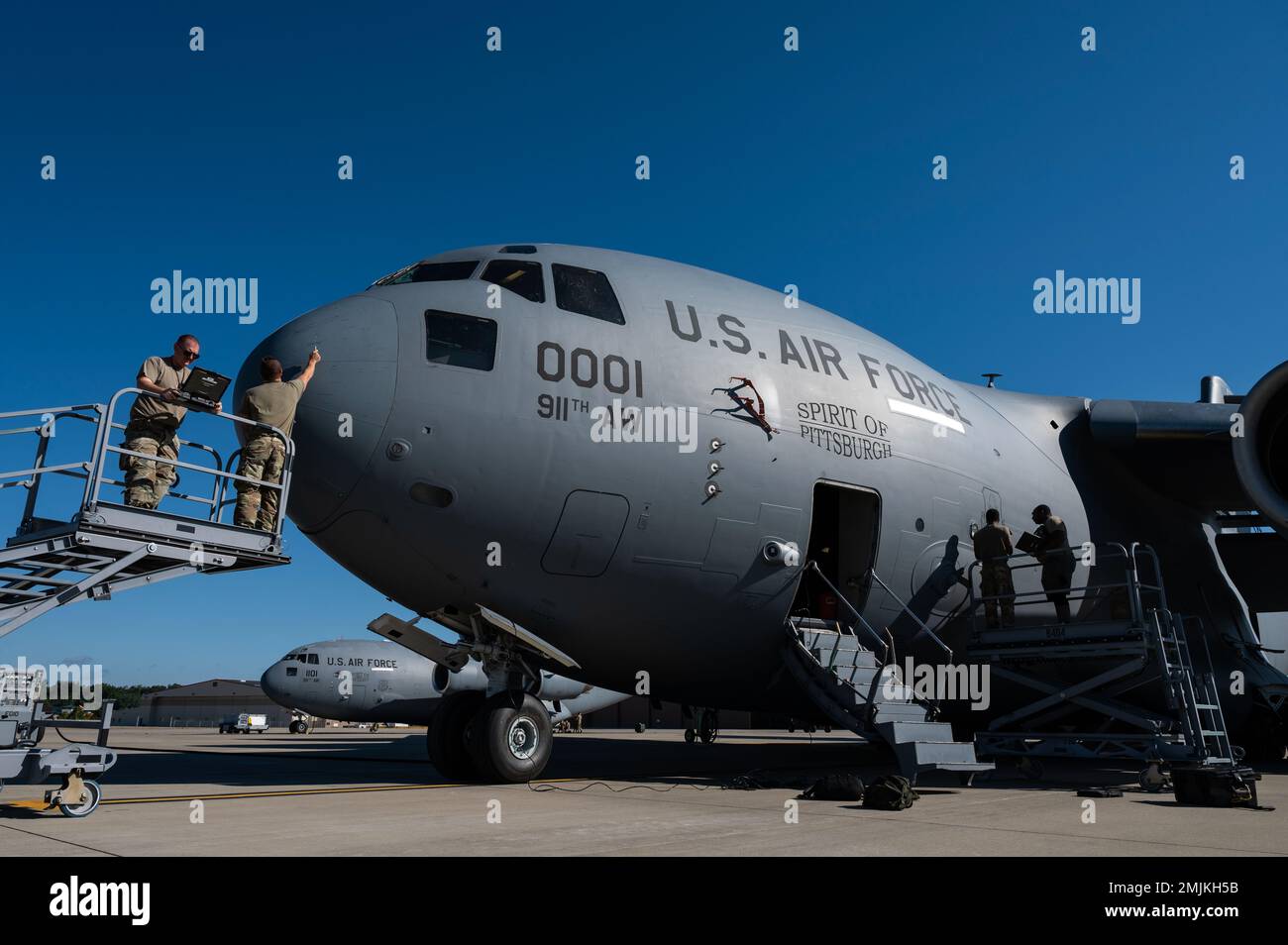 Airmen assigned to the 911th Aircraft Maintenance Squadron conduct ...