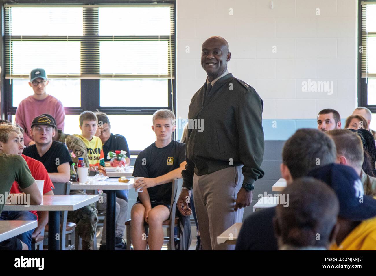 Maj. Gen. (P) Milford H. Beagle Jr., 10th Mountain Division (LI) and ...