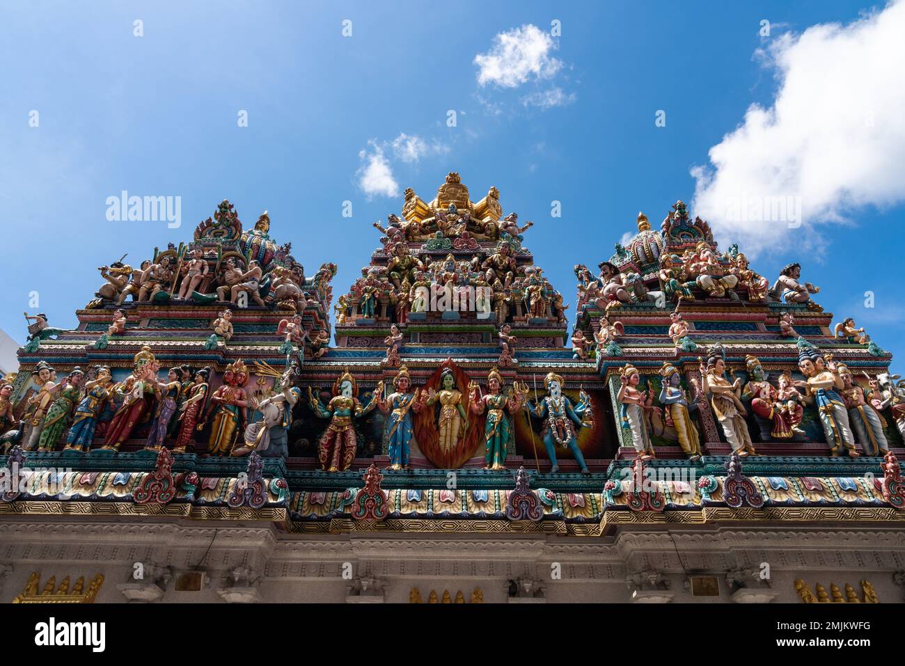Hindu temple in Singapore Mali Amman Stock Photo - Alamy