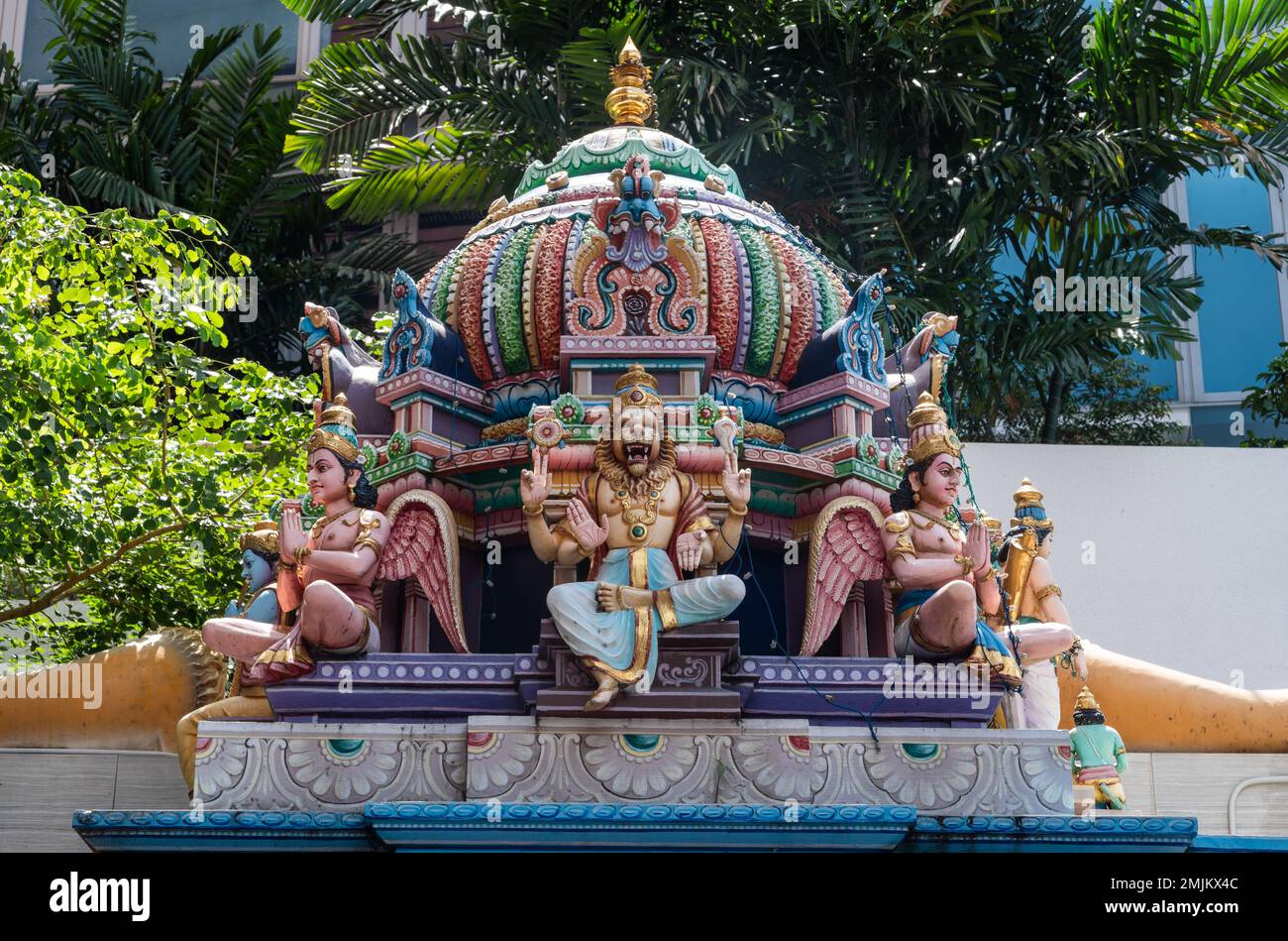 Hindu temple in Singapore Mali Amman Stock Photo - Alamy