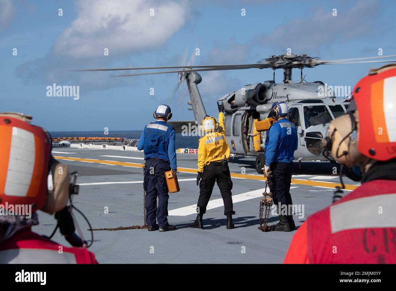 EAST CHINA SEA (Aug. 31, 2022) Aviation Boatswain’s Mate (Handling) 3rd ...