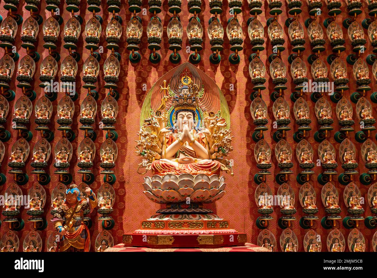 Singapore tooth temple longhua hospital Stock Photo - Alamy