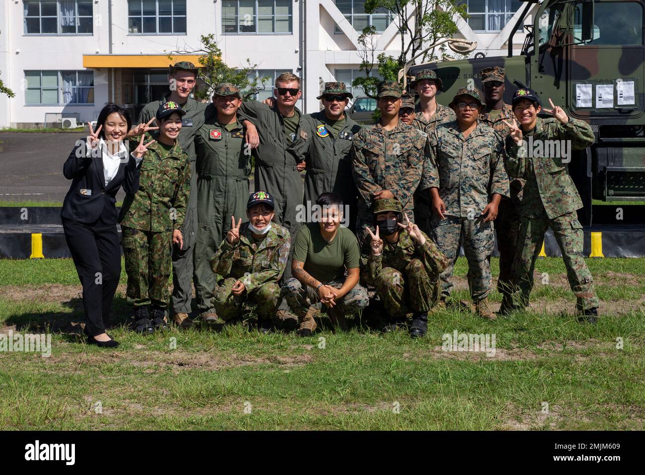U.S. service members and Japan Ground Self-Defense Force (JGSDF ...