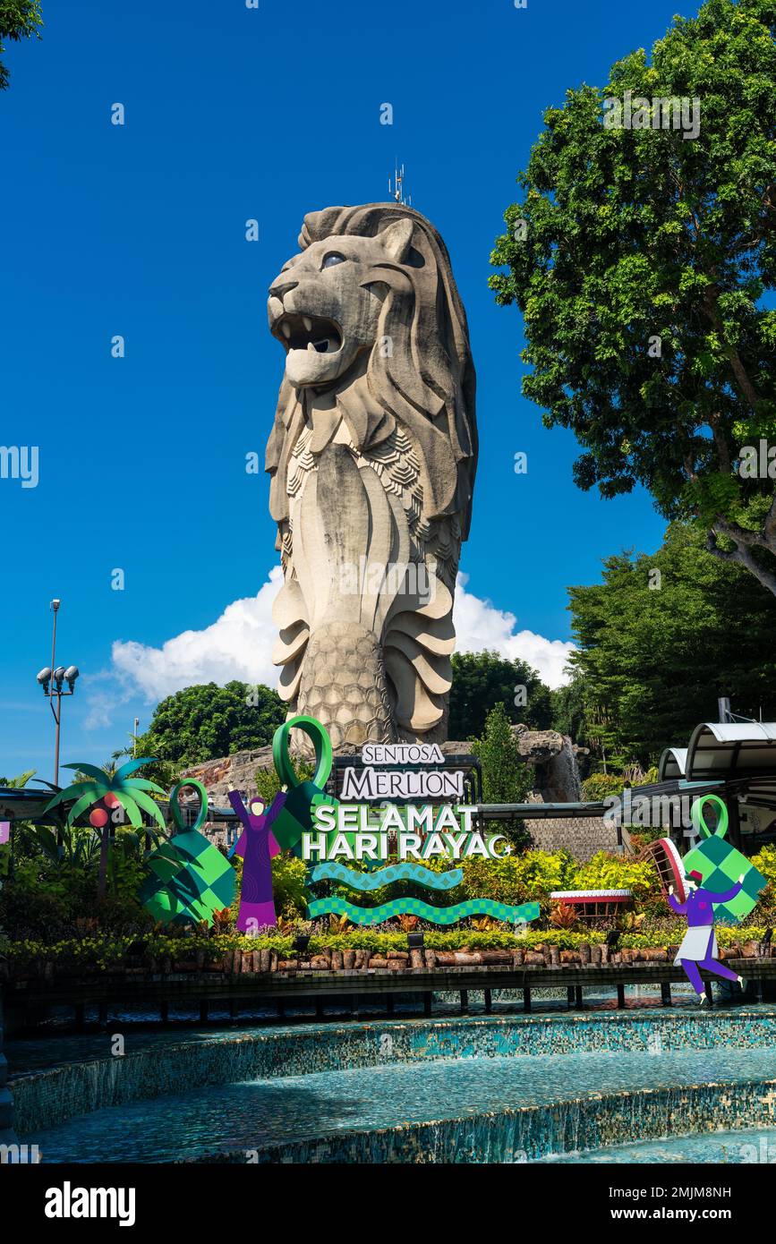 Sentosa the merlion tower Stock Photo - Alamy