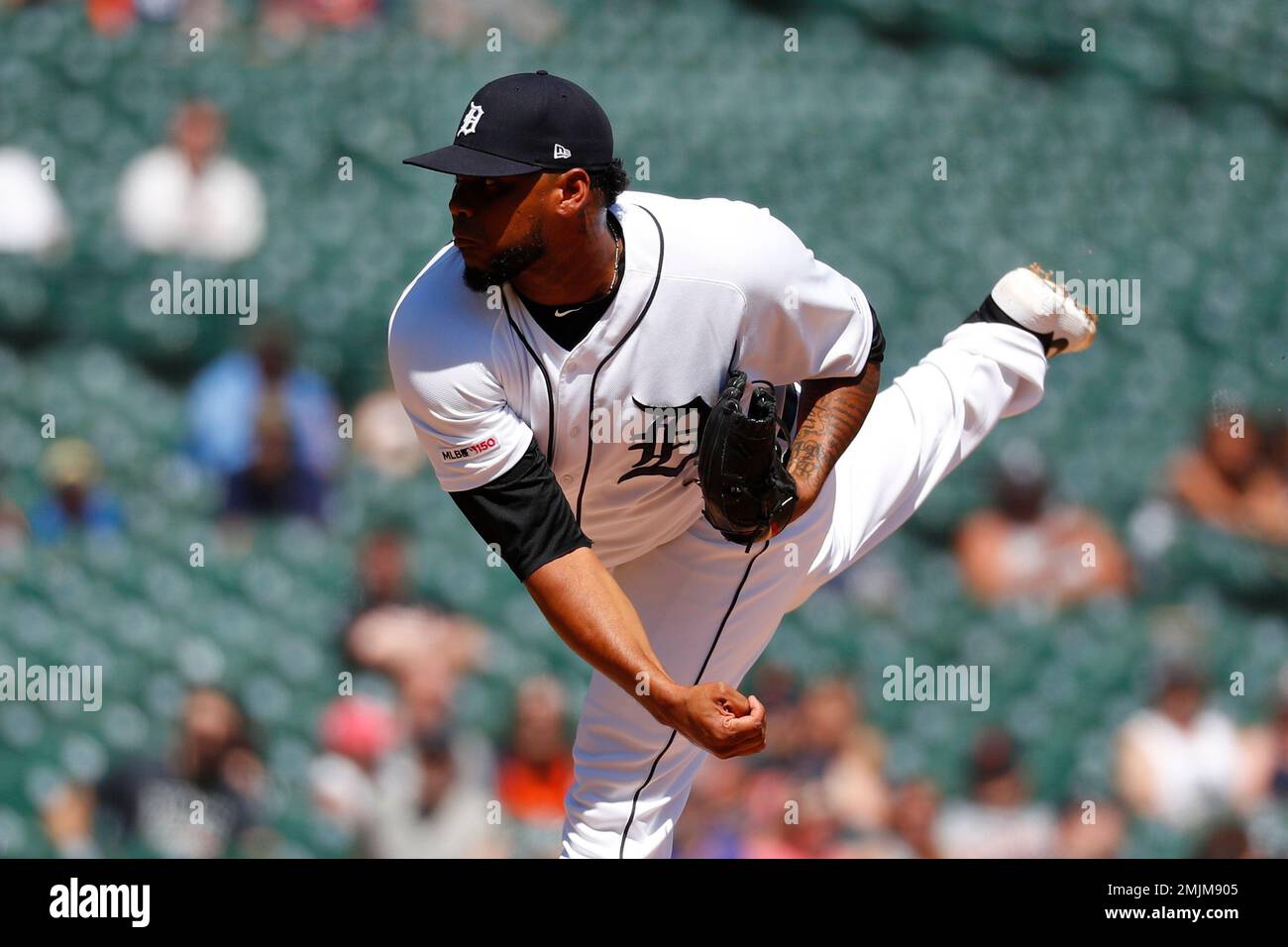 Detroit Tigers relief pitcher José Cisnero throws in the ninth inning ...