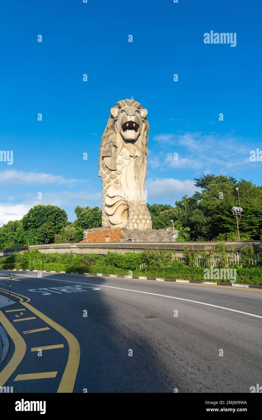Sentosa the merlion tower Stock Photo - Alamy