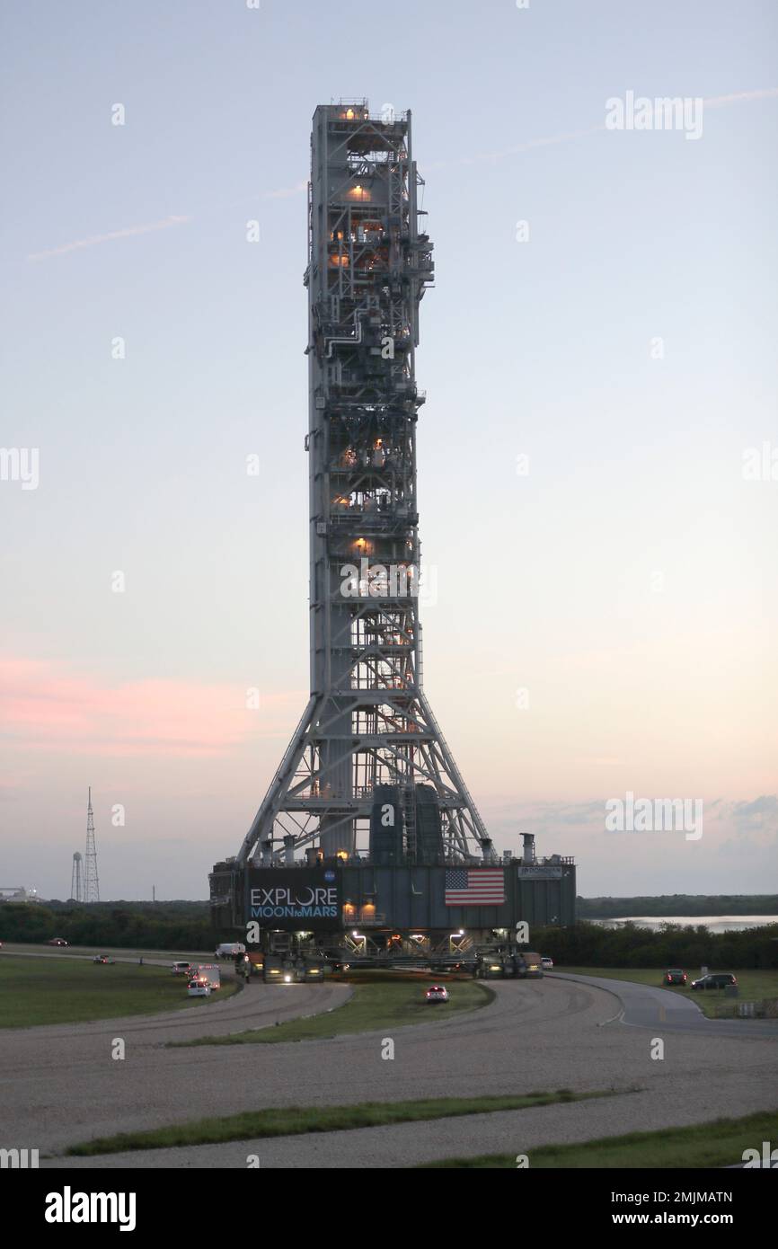 What Are The Dimensions Of The Orion Spacecraft