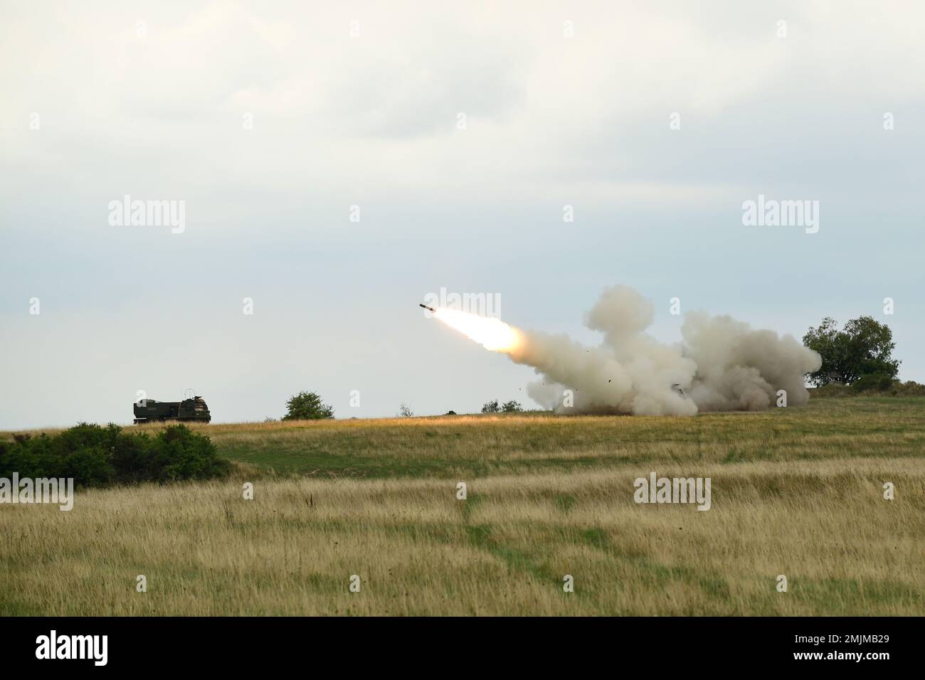 U.S. Soldiers assigned to 1st Battalion, 6th Field Artillery, 41st ...