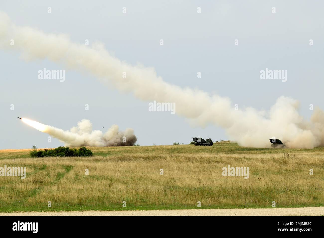 U.S. Soldiers assigned to 1st Battalion, 6th Field Artillery, 41st ...