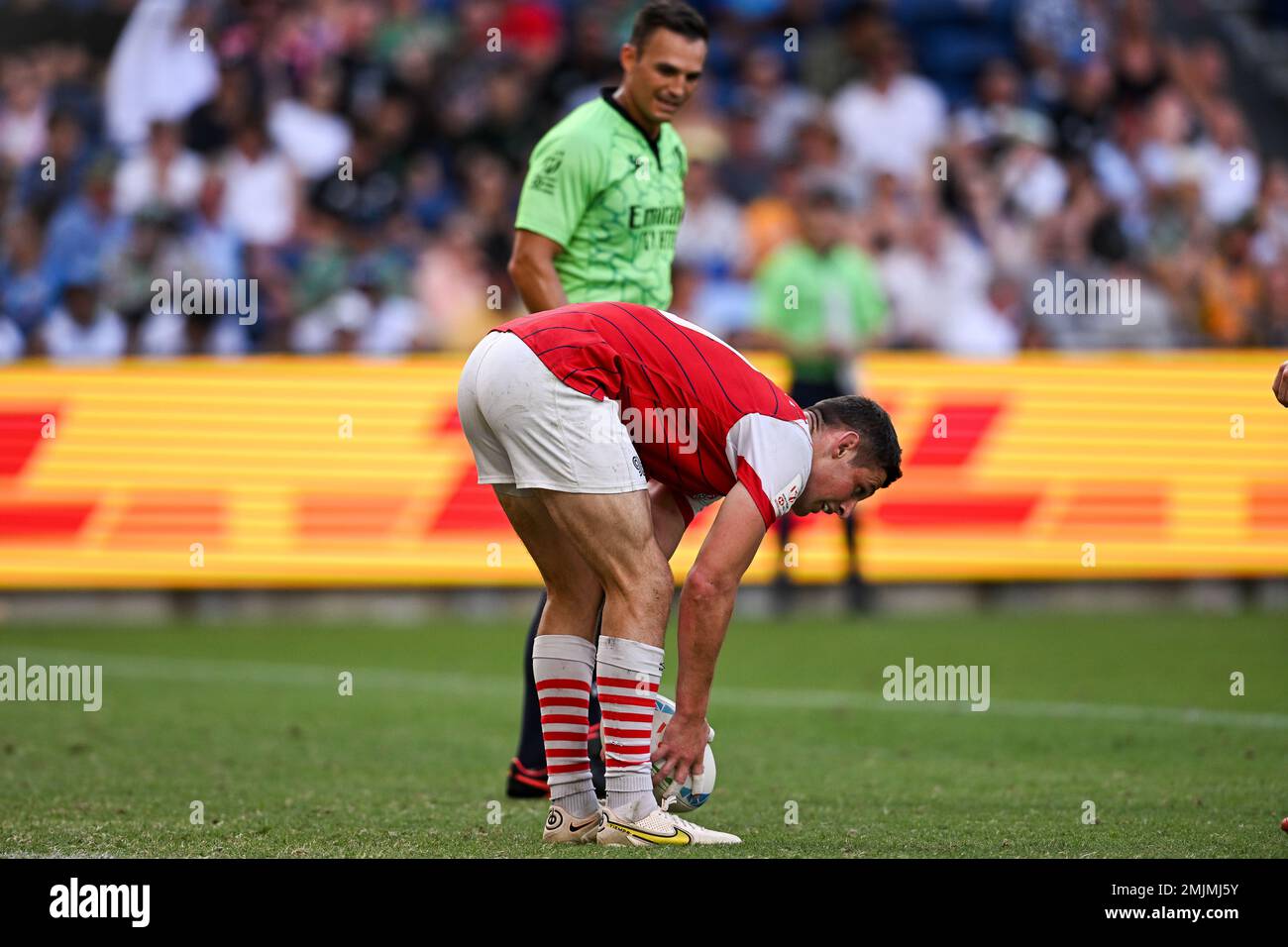 Robbie Fergusson of Great Britain scores a try during the HSBC Sydney ...