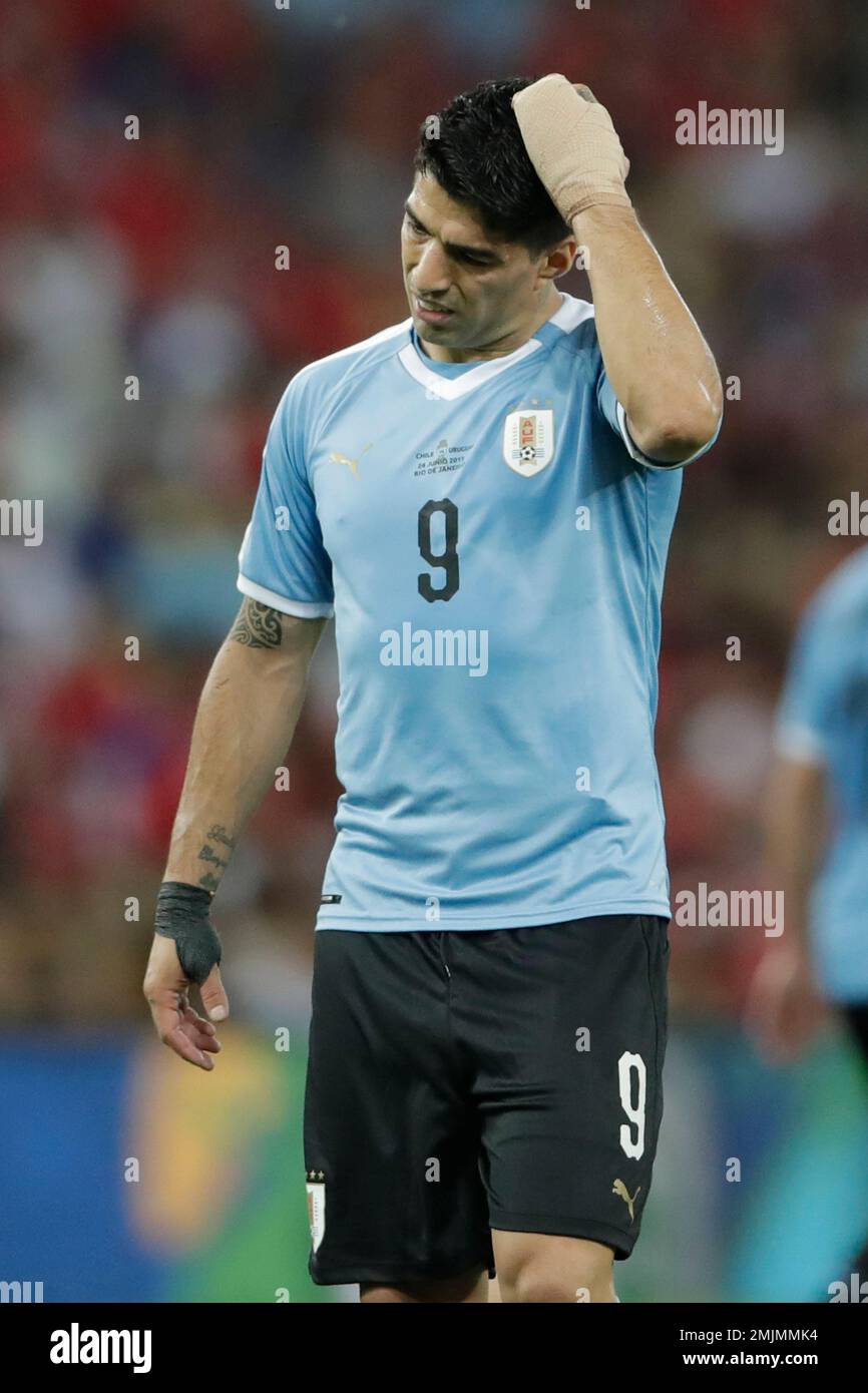 Uruguay's Luis Suarez reacts during a Copa America Group C soccer match ...