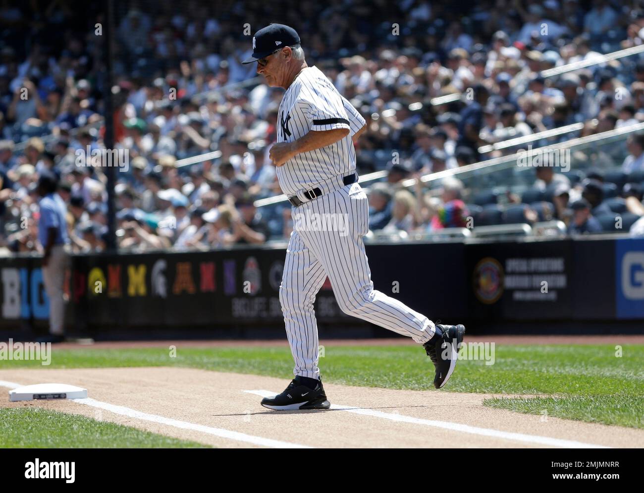 Former New York Yankee Bucky Dent is introduced during Old Timer's Day ...