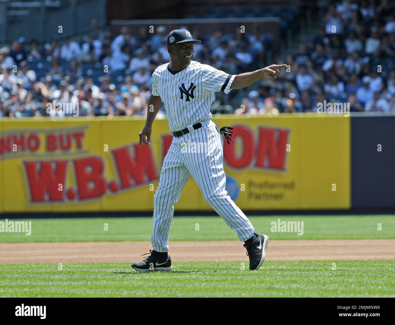 Former New York Yankee Mickey Rivers is introduced during Old Timer's ...