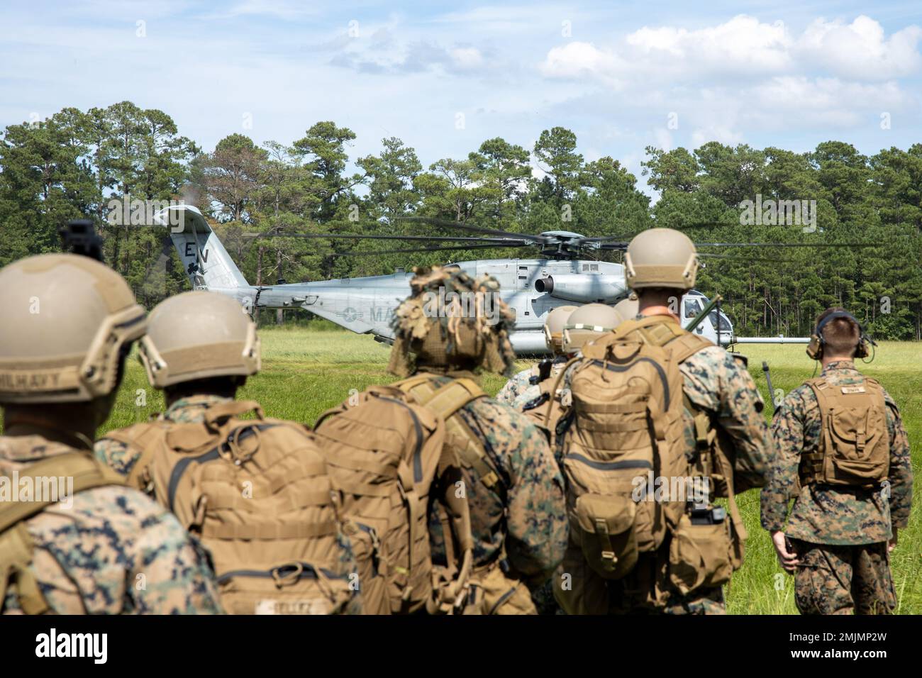 U.S. Marines with with 2nd Air-Naval Gunfire Liaison Company (ANGLICO ...