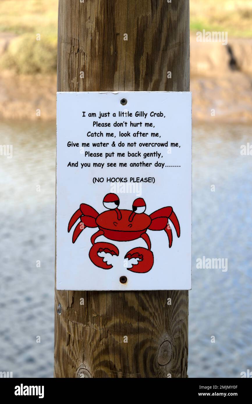 A crabbing sign at Blakeney Harbour Stock Photo - Alamy